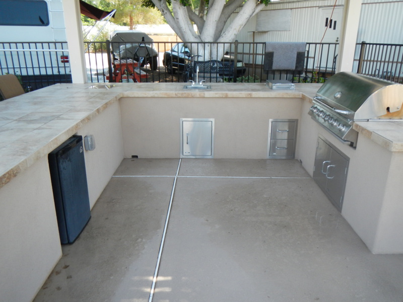 Built-in Backyard BBQ Island - Artesian Pools & Spas - Yuma, AZ